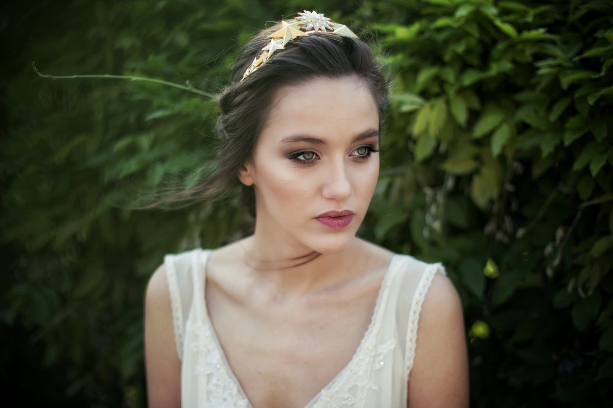 Preorder *** Stars Crown – Avigail Adam