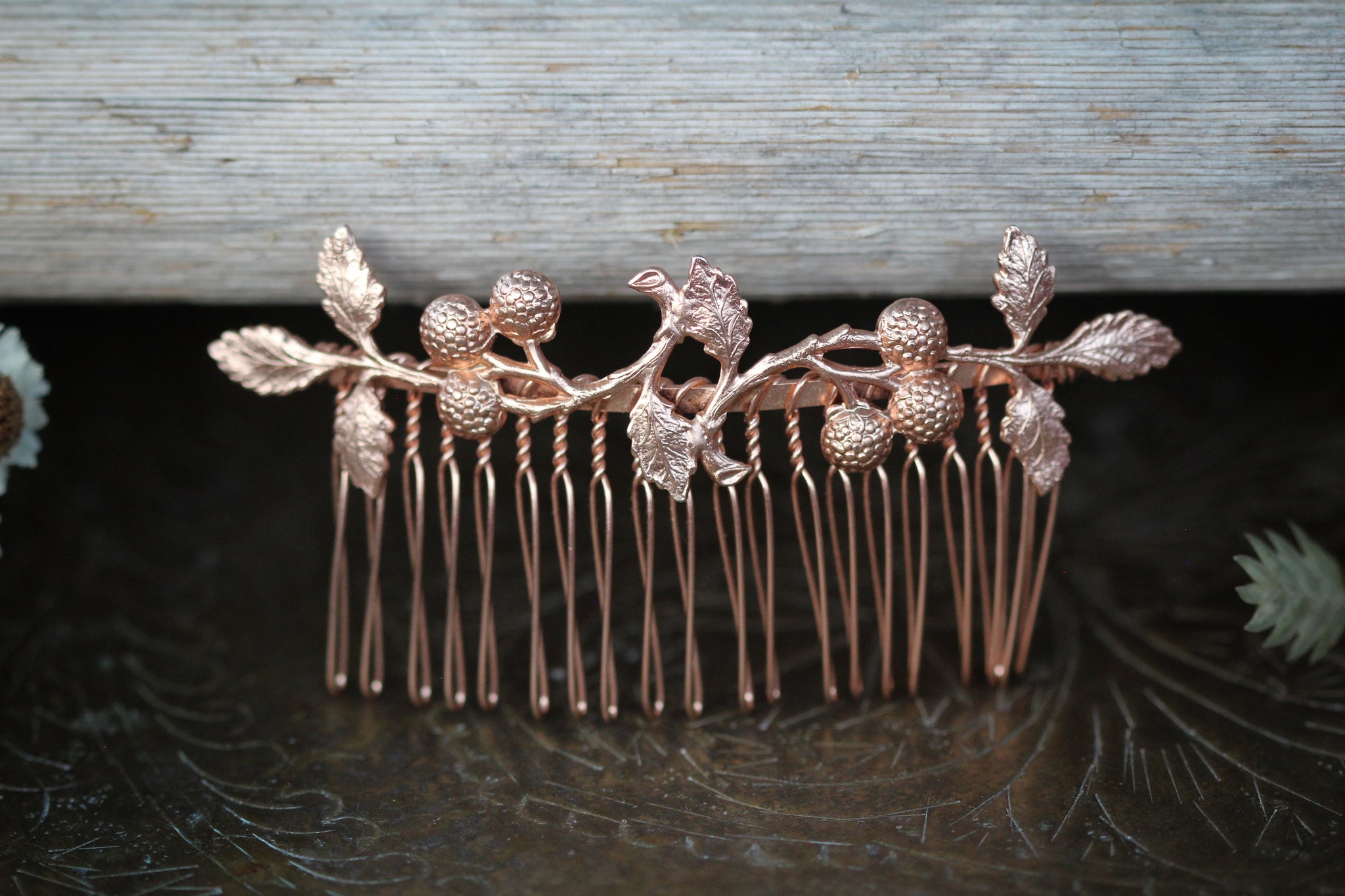 Double Berries Comb – Avigail Adam